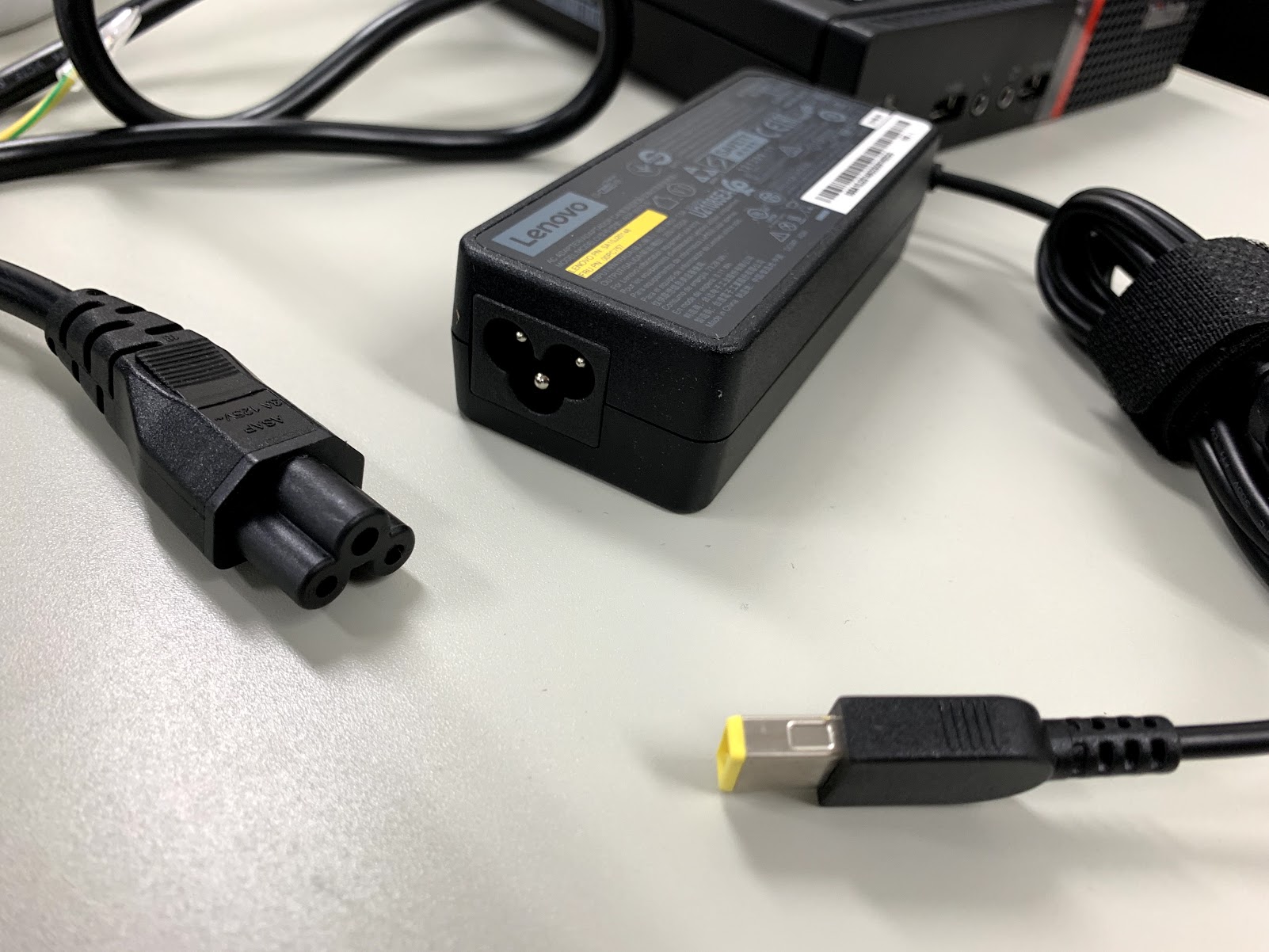 Lenovo ThinkCentre M715q Tiny が事務用小型PCとして非常に良いのでオススメしたいというレビュー | けーのブログ